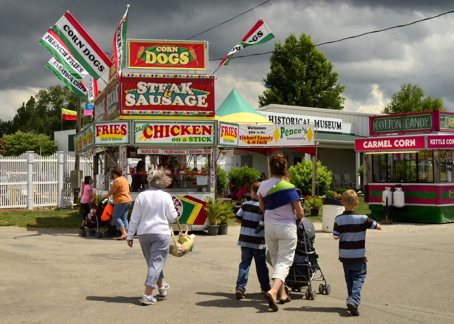 The Fast Guide To Eating Out in the USA | Stylish Traveler